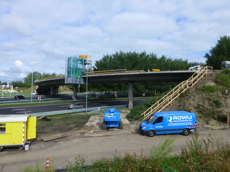 Speciale hangsteiger - Rijkswaterstaat, Ministerie van Infrastructuur ...